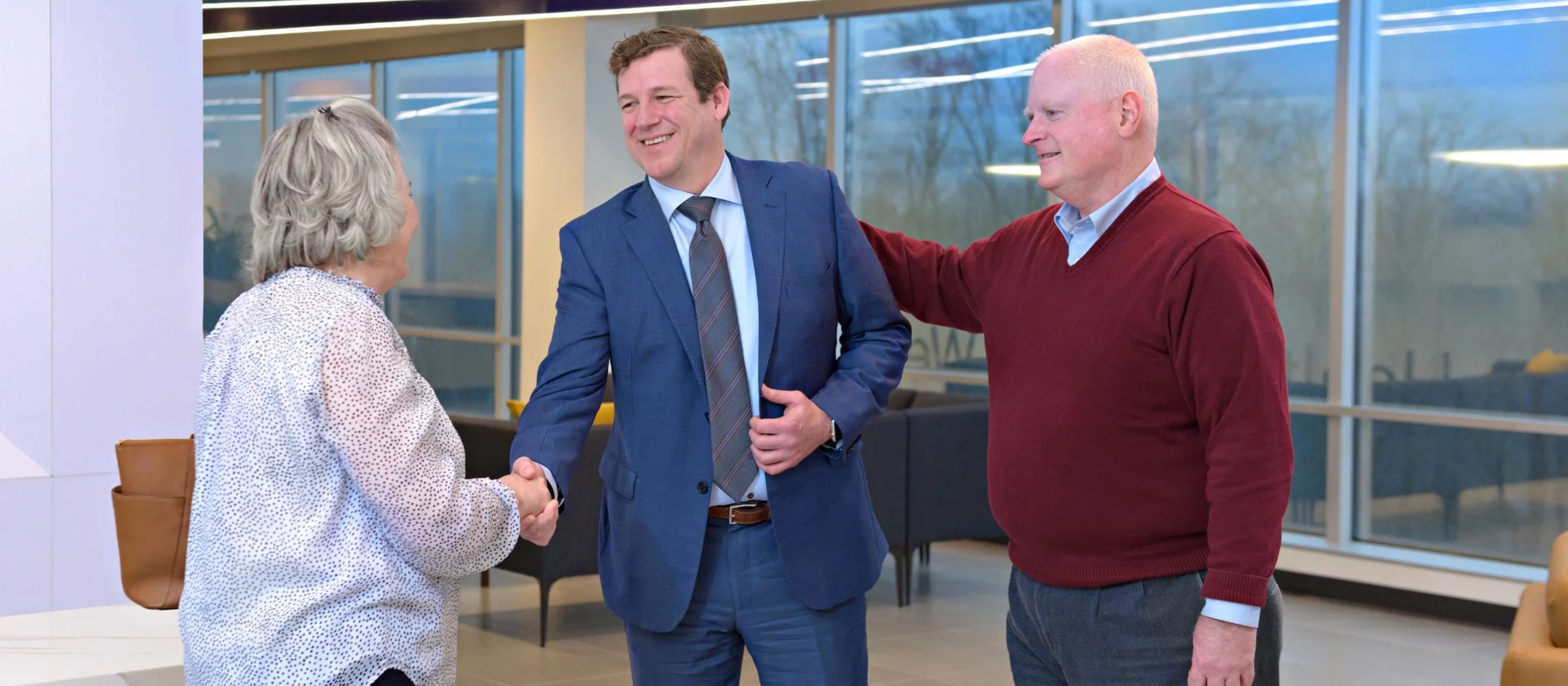 What to Ask a Financial Advisor: Key Questions for Your First Meeting ...